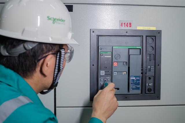 Schneider Electric unveils affordable smart circuit breaker